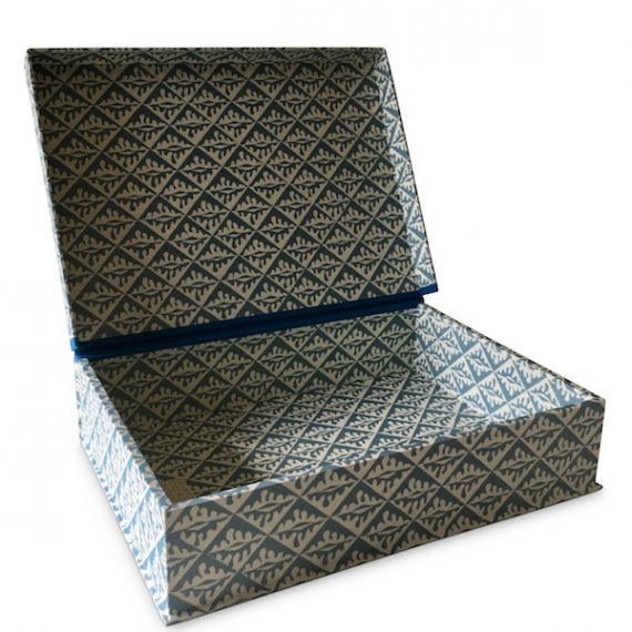 A4 Box File Oak Leaves Sap Green | Cambridge Imprint