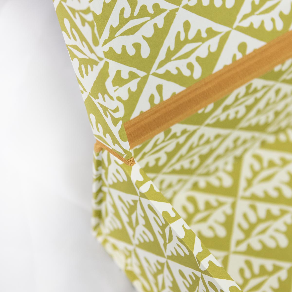 A4 Box File Oak Leaves Sap Green | Cambridge Imprint